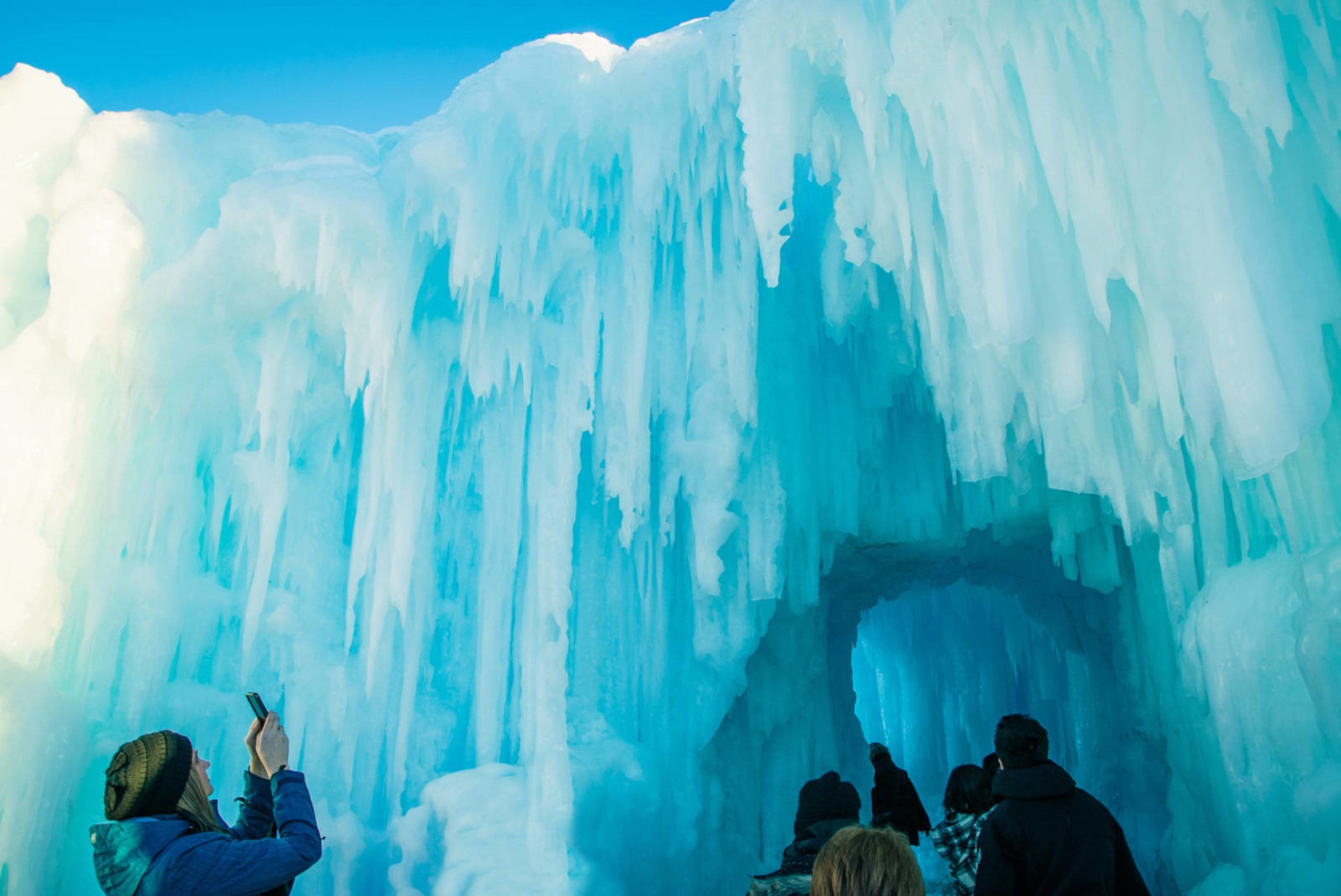 8 Epic Things to Do During Winter in Alberta, Canada | The Travelista